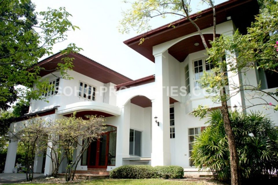 Soho Properties - Big House By The Lake In The Greenery Huge Compound ...